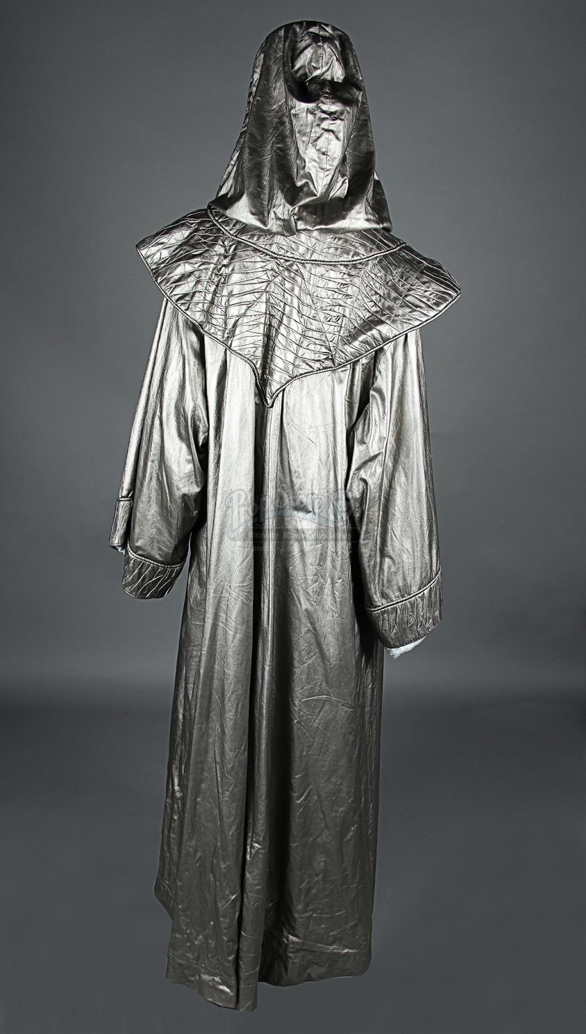 FARSCAPE (1999-2003) - Pa'u Zotoh Zhaan's (Virginia Hey) Silver Cloak ...