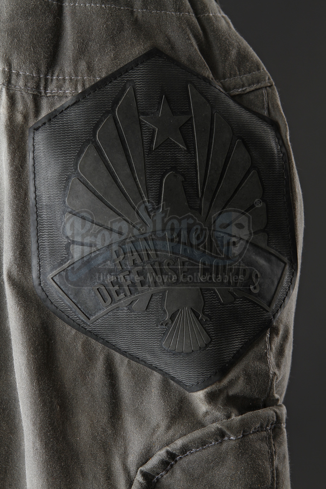 * Note: Item received may vary slightly from pictured.