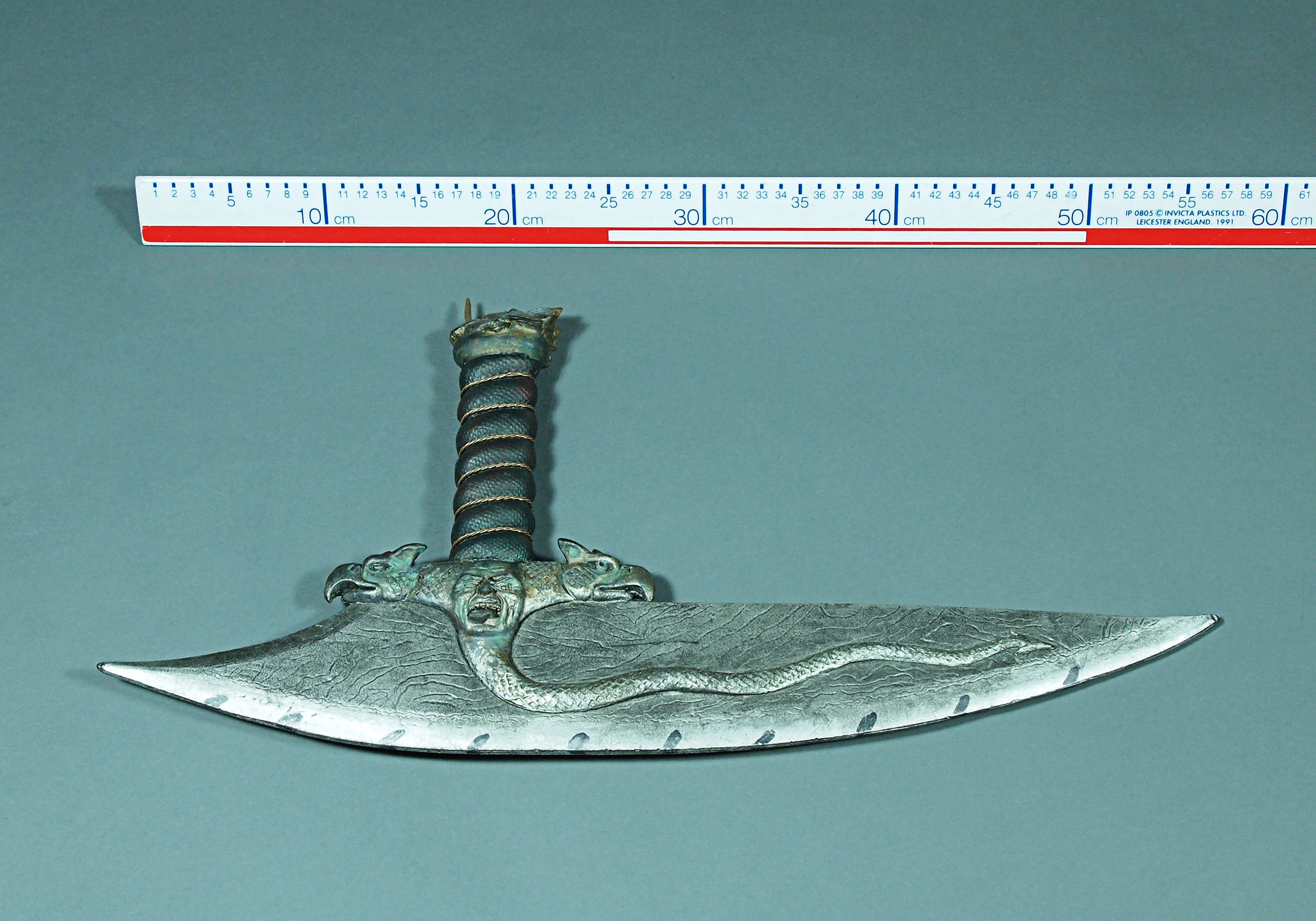 Prop Store’s Marvel Superhero Collection | Prop Store – Ultimate Movie ...